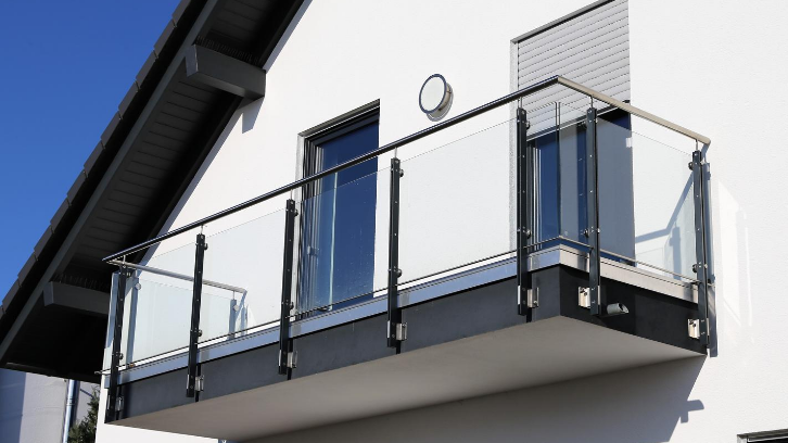 14+ Desain Balkon Rumah & Fungsinya