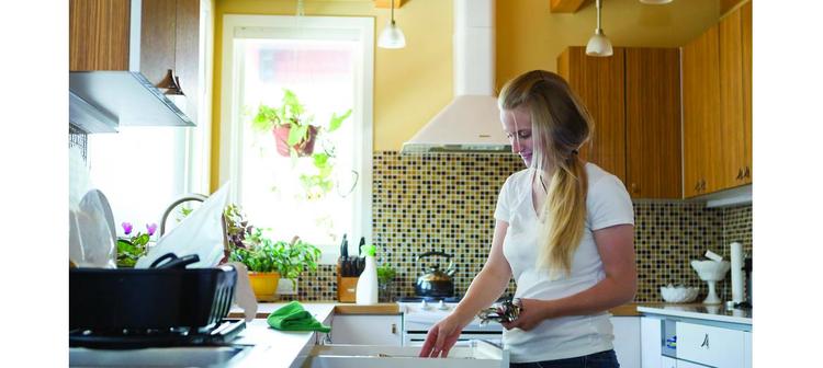 How to whip crockery, cutlery and loose kitchen utensils into shape ...