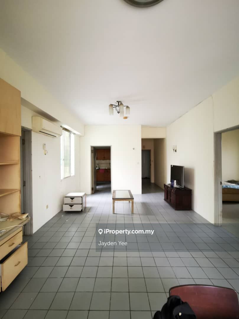 Faber Heights Intermediate Condominium 2 bedrooms for sale in Taman ...