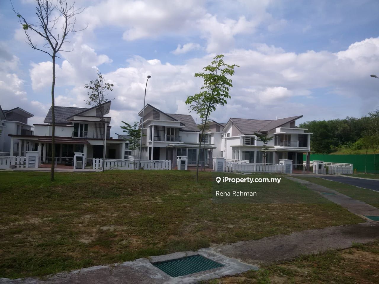 Bandar Baru Enstek, Nilai Semi-detached House 5 bedrooms for sale | iProperty.com.my