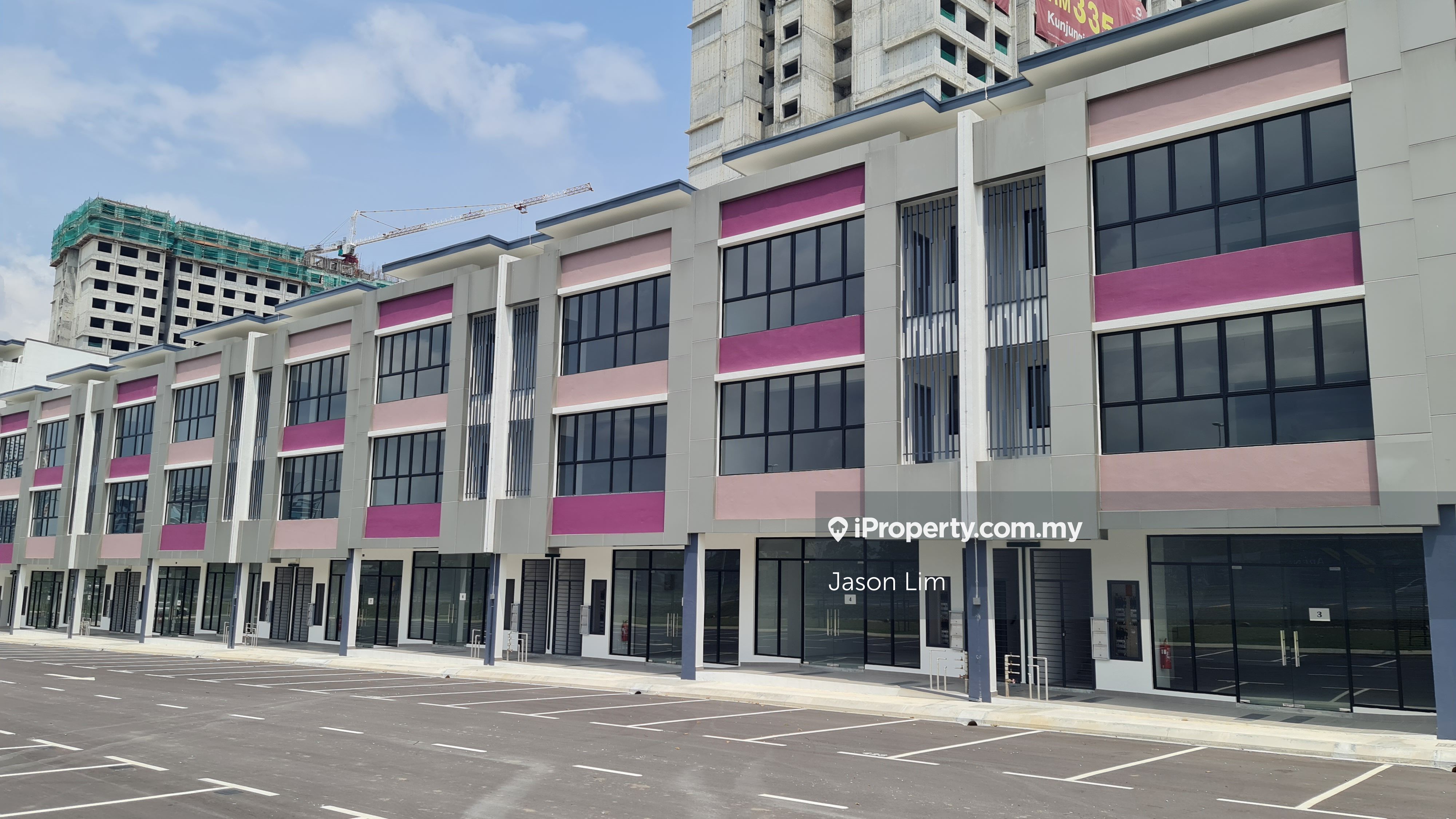 Arena Xchange Warisan Puteri Kota Warisan Sepang (Adjoining Unit Ground ...