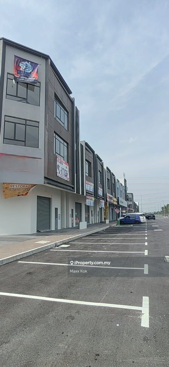 Rimbayu Uptown, Telok Panglima Garang, Shah Alam for rent - RM7000 ...