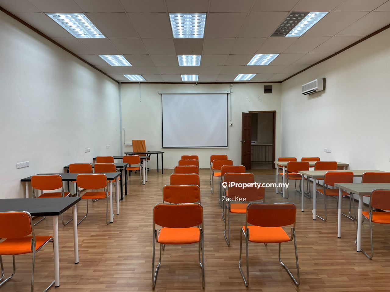 Serdang Perdana Fully Furnished Seminar Hall Move in Condition with ...