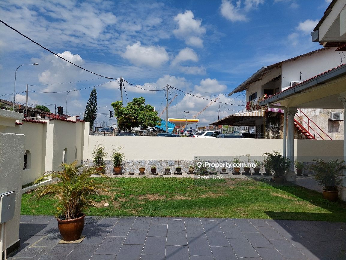 Seapark, Seksyen 21, Petaling Jaya Intermediate Bungalow 4+1 bedrooms ...