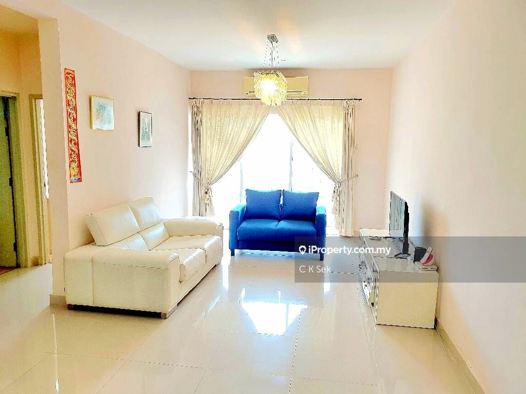 Cova Suites Intermediate Condominium 3 bedrooms for rent in Kota ...