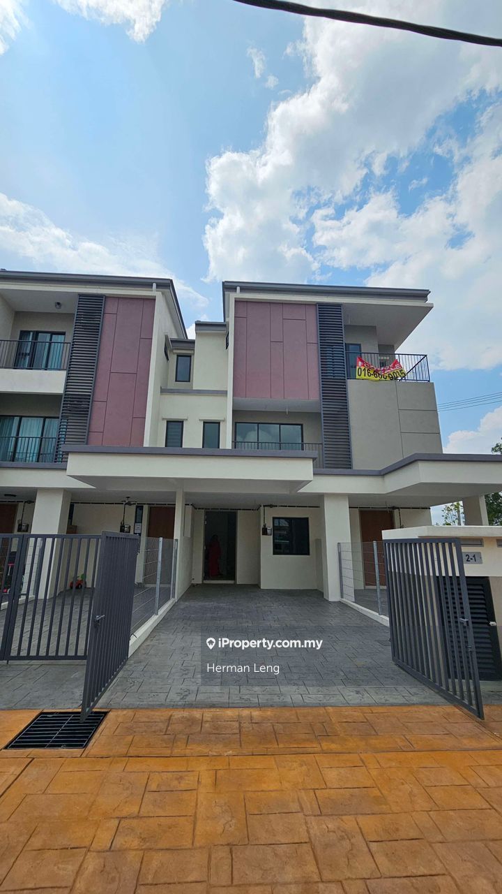 Taman Lestari Puchong, Puchong for sale - RM620000 | iProperty Malaysia
