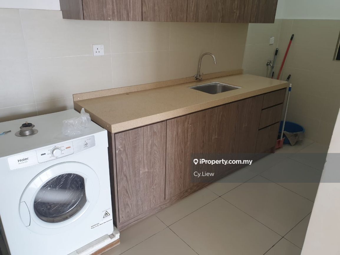 Sk One Residence, Taman Bukit Serdang, Seri Kembangan for sale - RM380000 | iProperty Malaysia