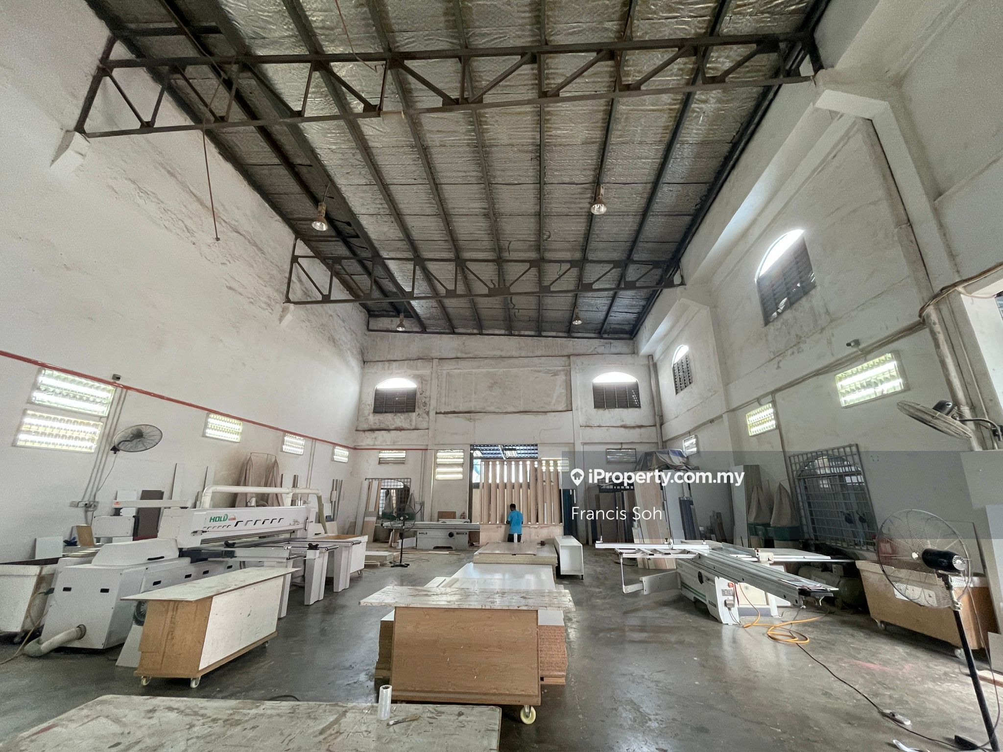 1.5 sty semid factory, seksyen 33, Section 33, Kota Kemuning, Jalan ...