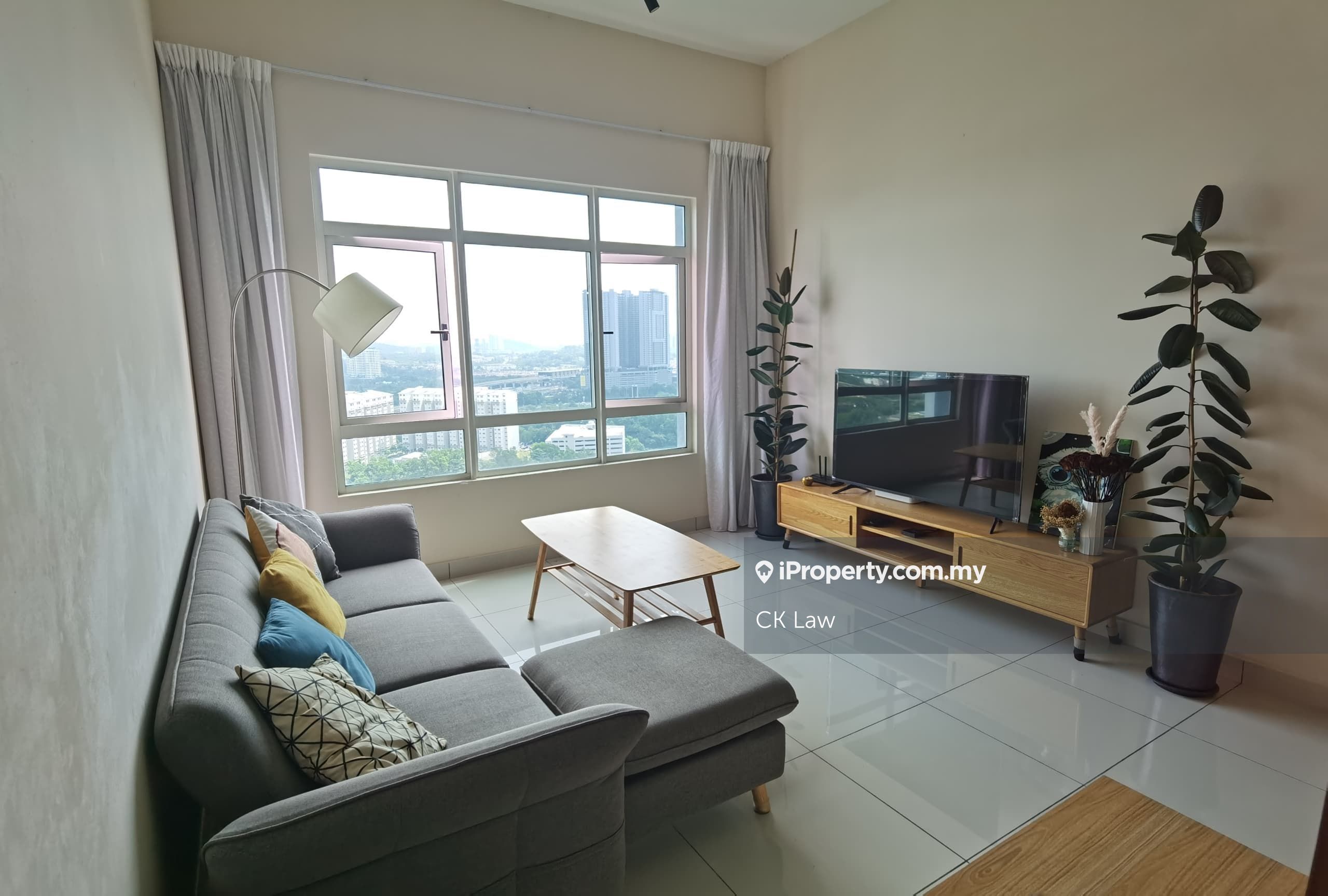 La Thea Residences Intermediate Condominium 3 bedrooms for rent in ...