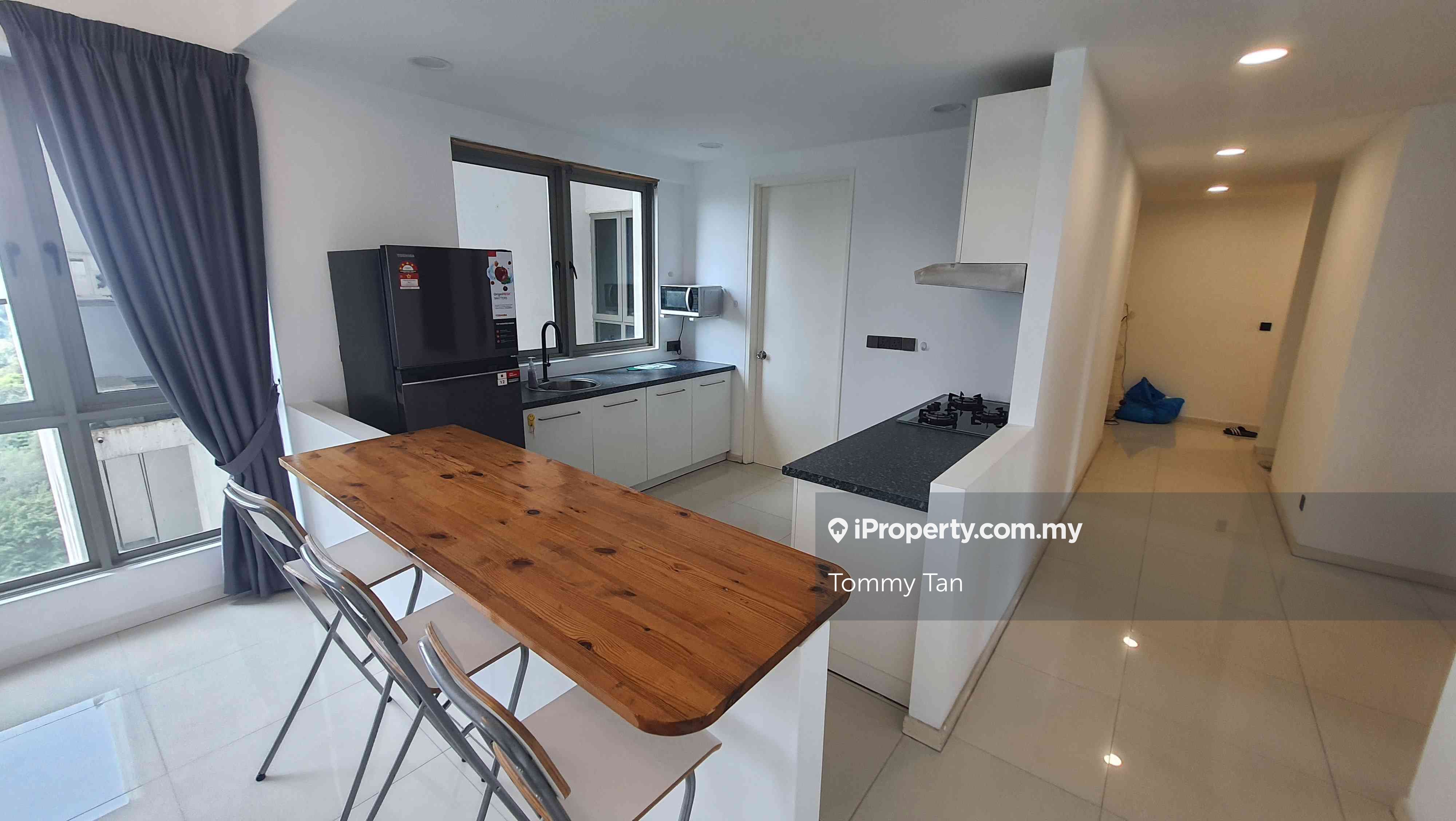 The Maple Condominium Intermediate Condominium 4 bedrooms for rent in ...