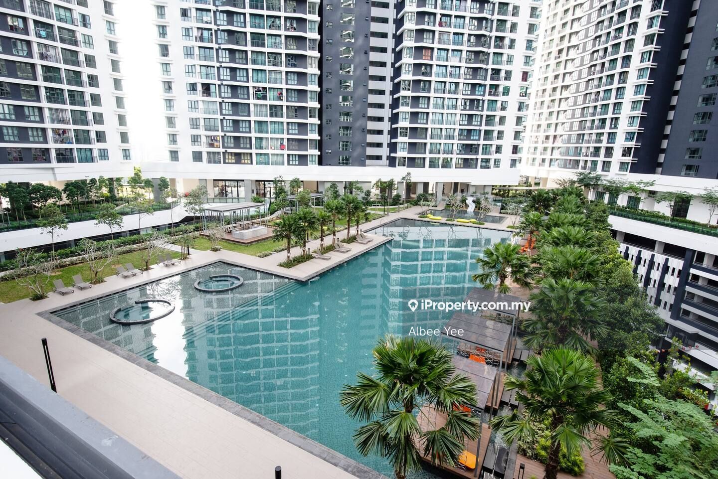 KL Traders Square Intermediate Serviced Residence 3+1 bedrooms for sale ...