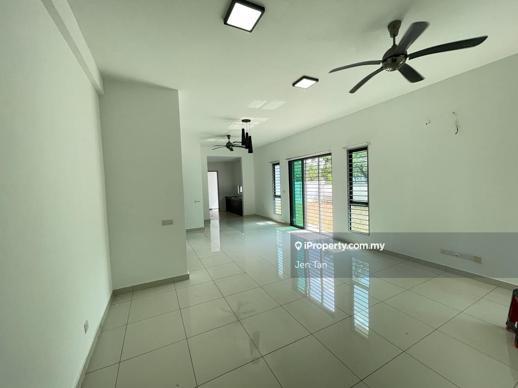Bandar Rimbayu Periwinkle, Kota Kemuning Corner lot Semi-detached House ...