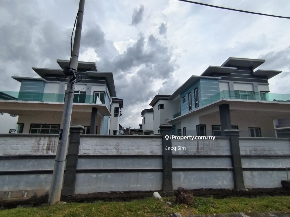 Taman Yayasan, Segamat Intermediate Bungalow 6 bedrooms for sale ...