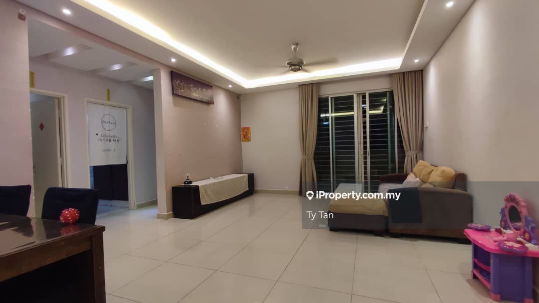 Aman Heights Condominium, Taman Bukit Serdang, Seri Kembangan for sale ...