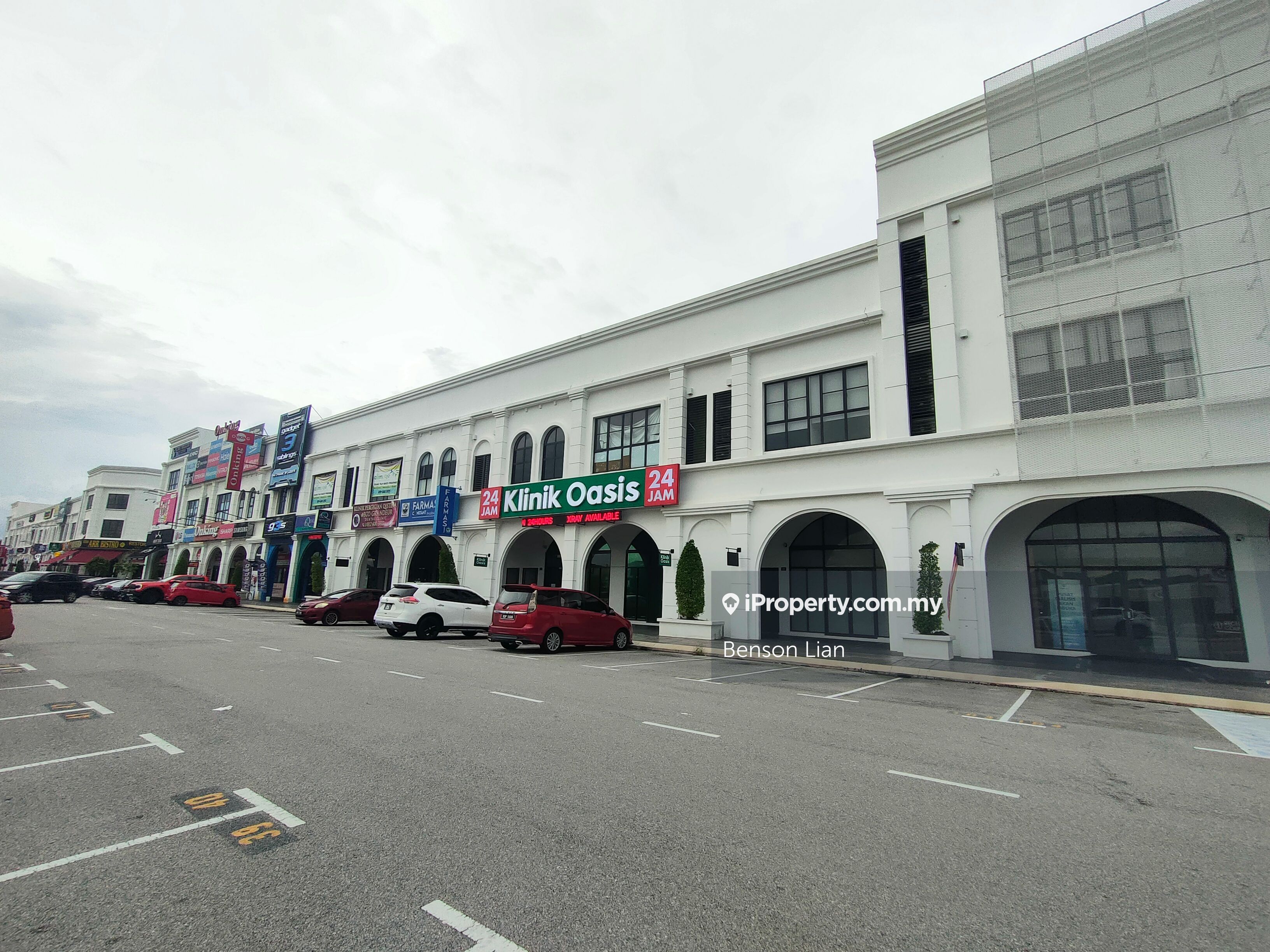 Facing Mainroad Esplanad Eco Grandeur Utopia , Esplanad Eco Grandeur ...