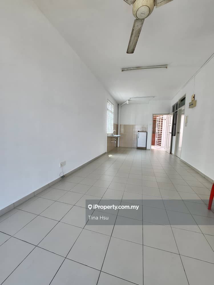 Lake View Suites, Taman Austin Perdana, Tebrau for rent - RM1200 ...