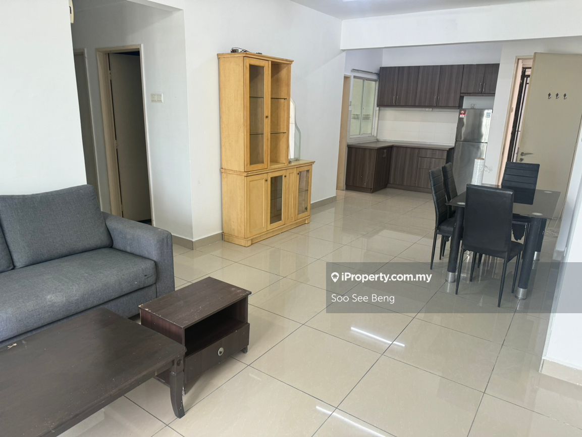 First Residence (Residensi Unggul) End lot Condominium 3 bedrooms for ...