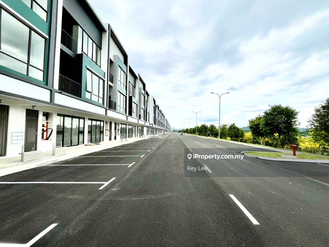 Crest Austin, Emerald 2, New phase 2, Near Mount Austin, Bandar Jaya ...