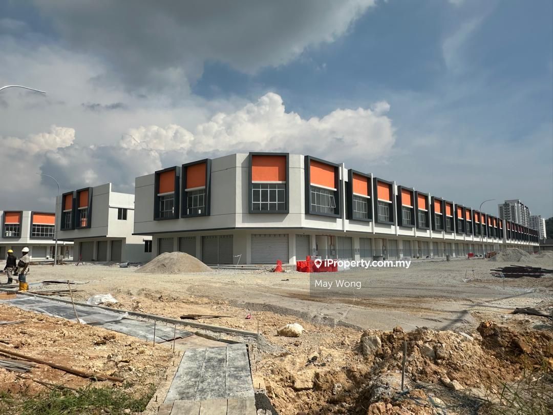 Puncak Alam @ Alam Suria Square Corner shop, Alam Suria, Bandar Puncak ...