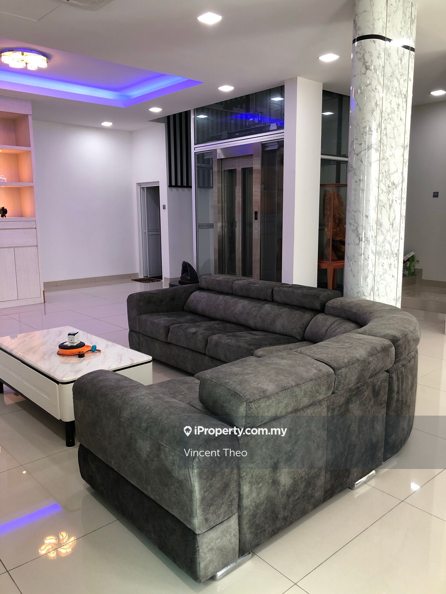 duta suria, Ampang Corner lot Semi-detached House 6+1 bedrooms for sale ...