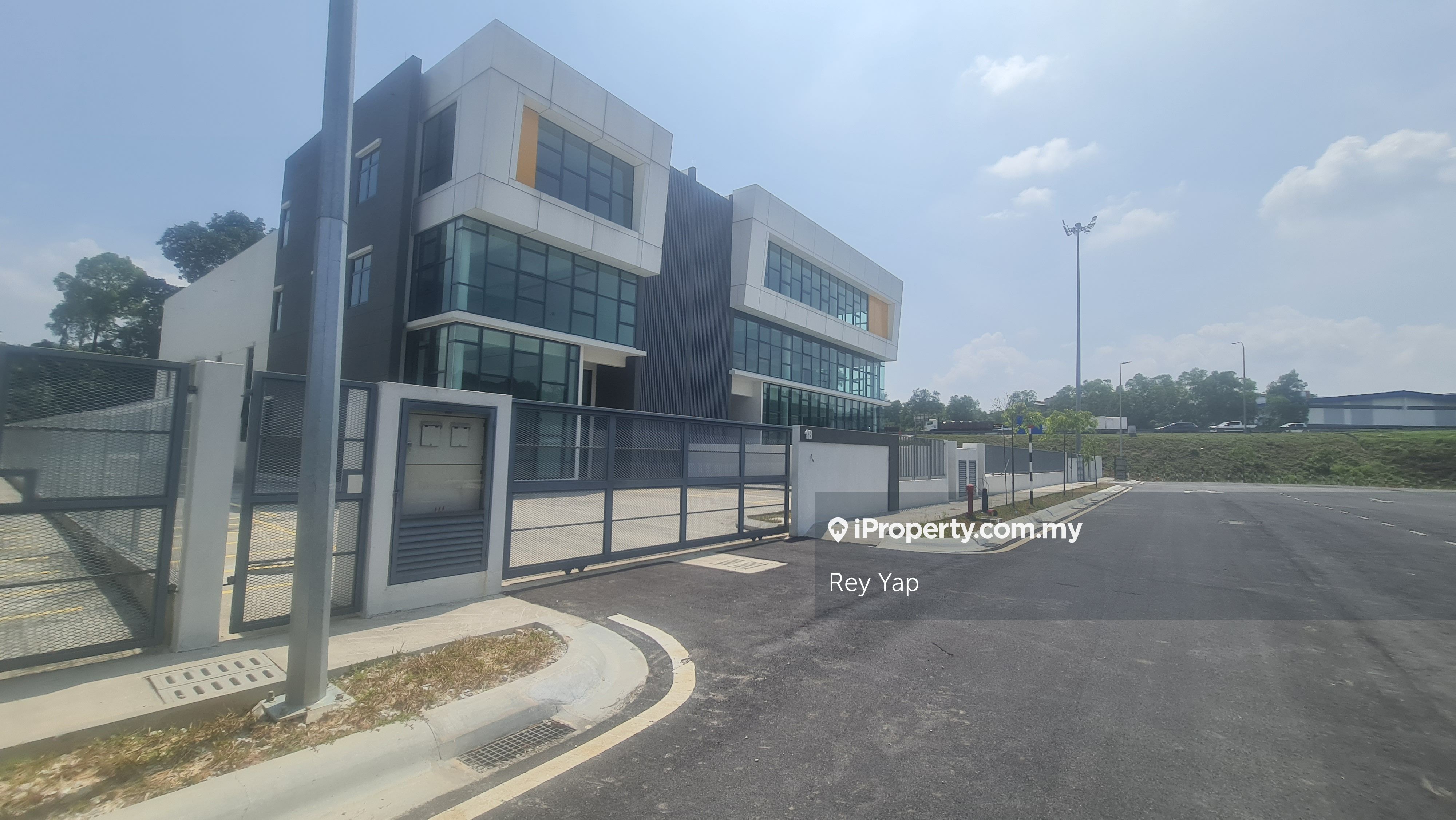 Rawang Main Road New Factory, kundang, Rawang Intermediate Semi- D ...