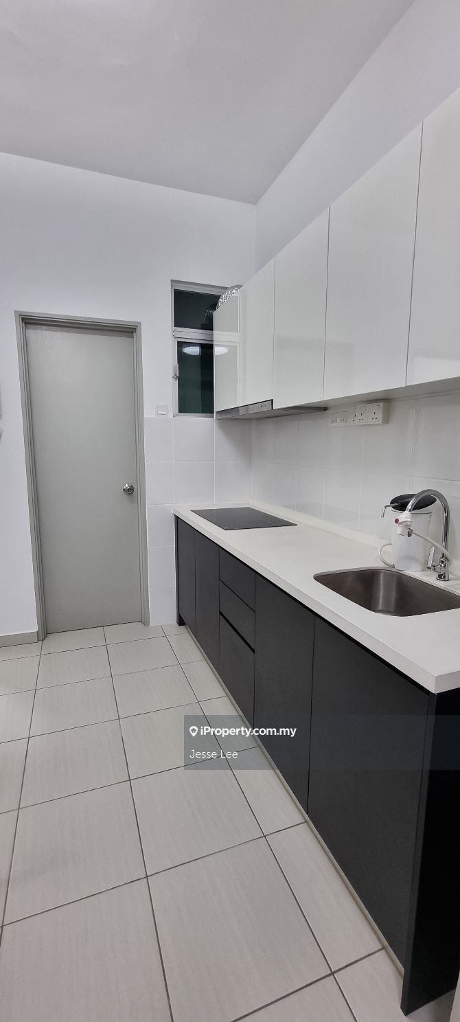 The Zizz @ Damansara North Intermediate Serviced Residence 2+1 bedrooms ...