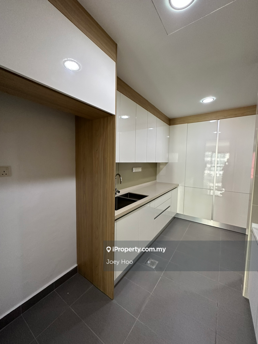 Seringin Residences Intermediate Condominium 2+2 bedrooms for sale in ...