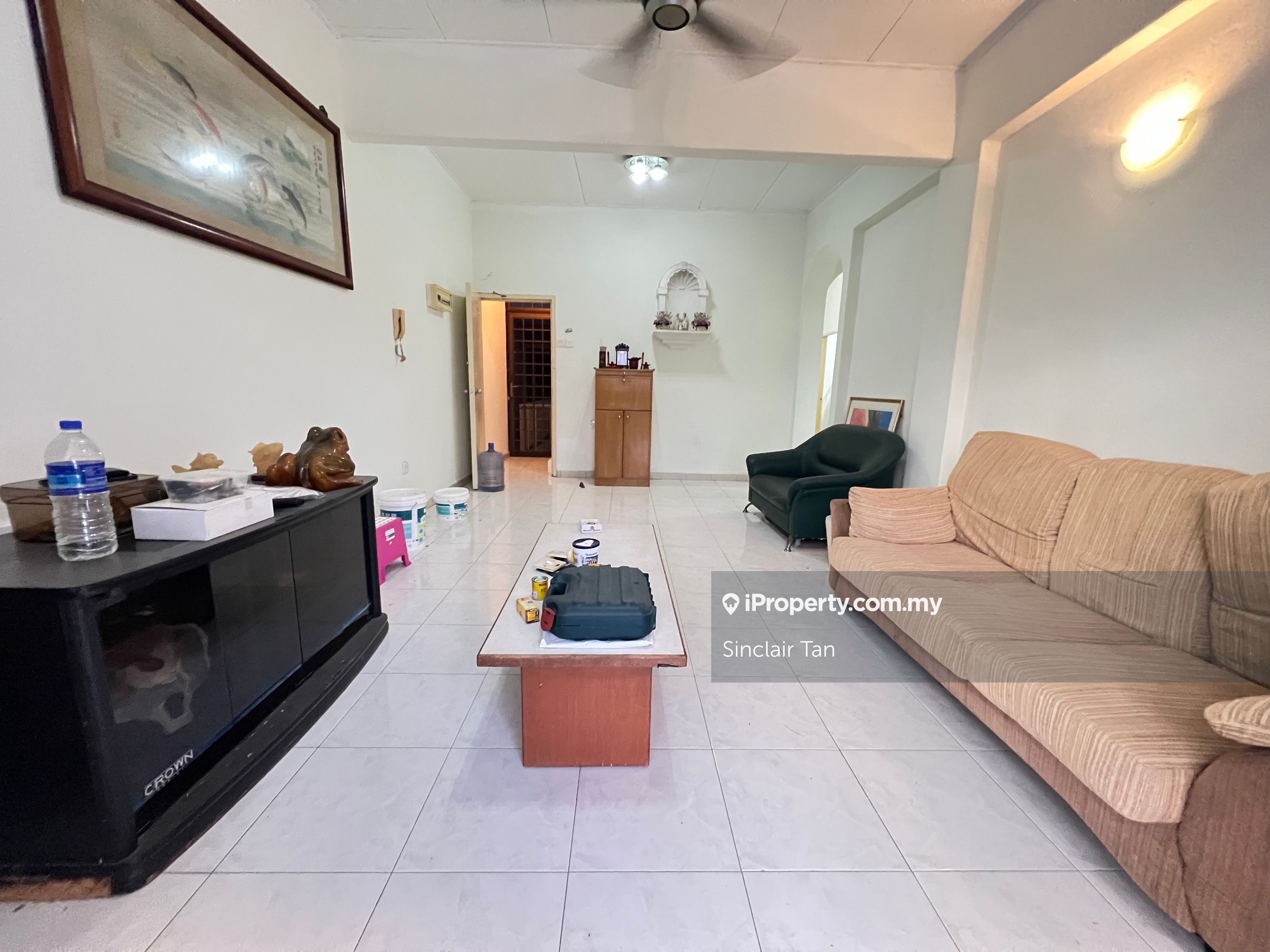 Kenanga (Park View Court) Intermediate Apartment 3 bedrooms for rent in ...
