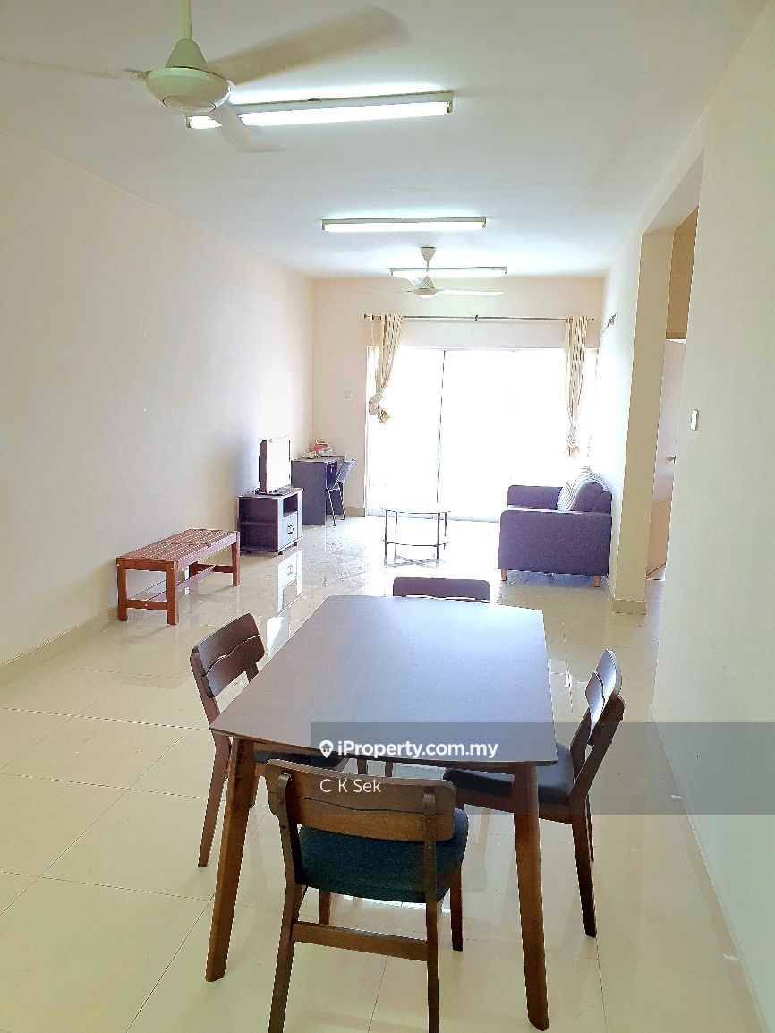 Cova Suites Intermediate Condominium 3 bedrooms for rent in Kota ...