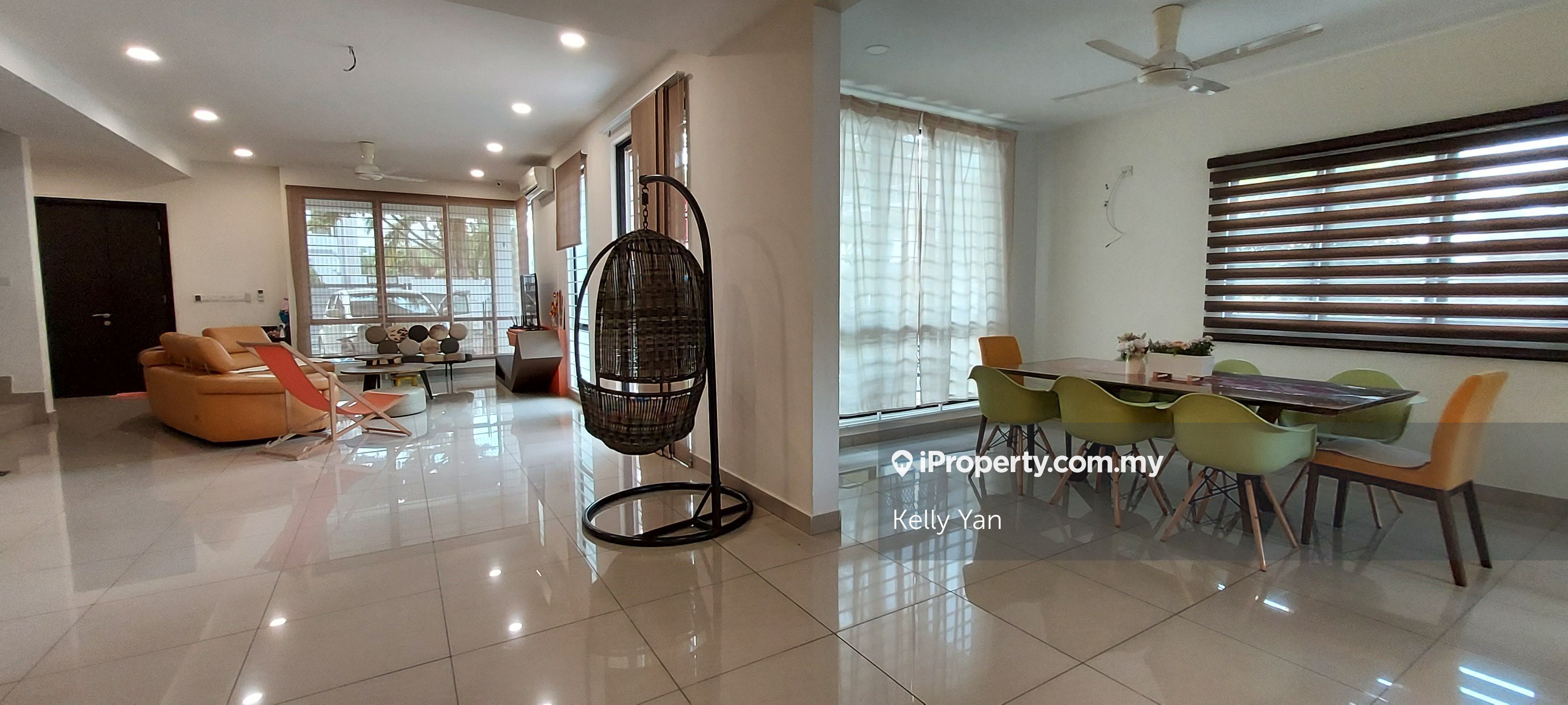 Puchong, Bandar Kinrara Corner lot 3-sty Terrace/Link House 5+2 ...