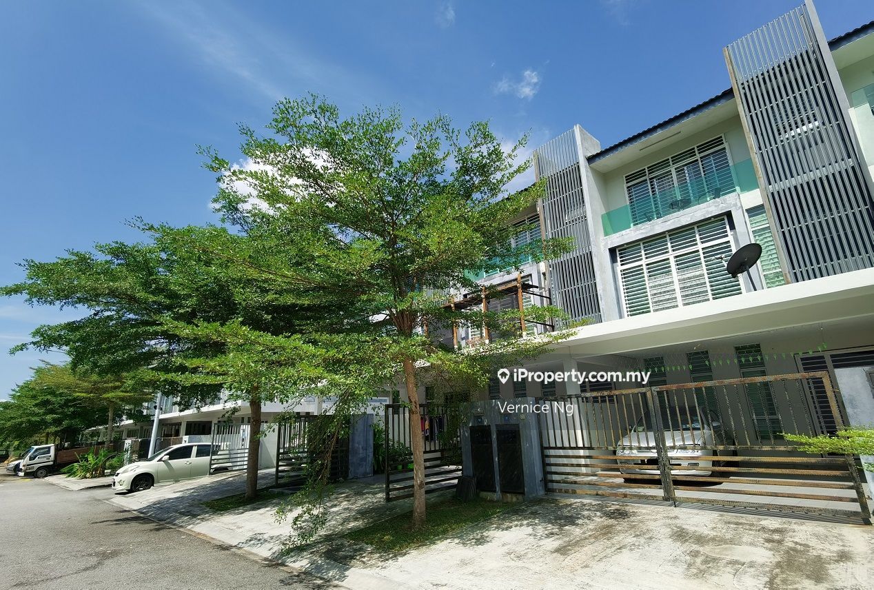 Bangi Avenue 3 Bangi Kajang Bangi End Lot 3 Sty Terracelink House 7 Bedrooms For Sale