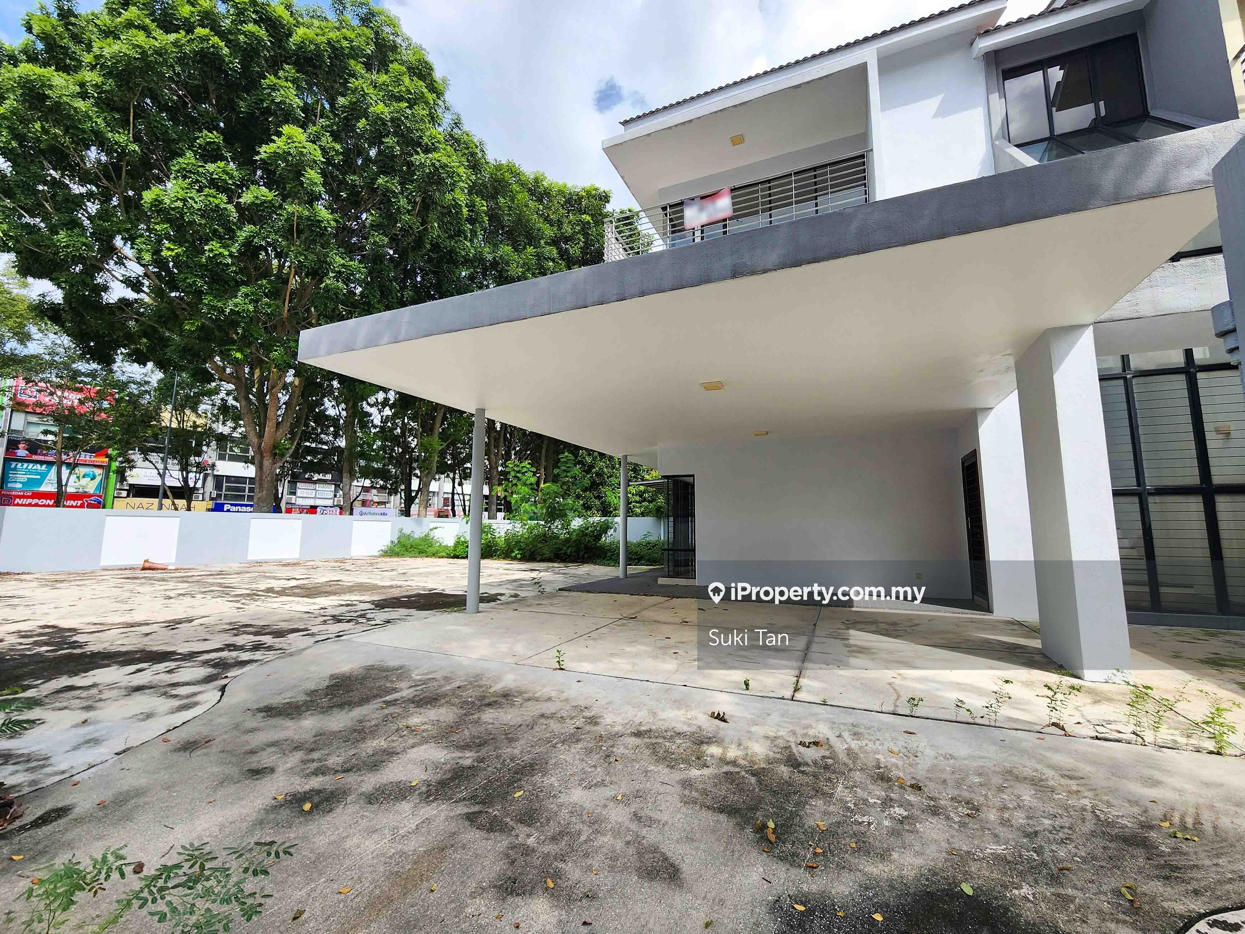 DALE Lakefields / Lakefield / Lake fields, Sg Besi, Sungai Besi for ...