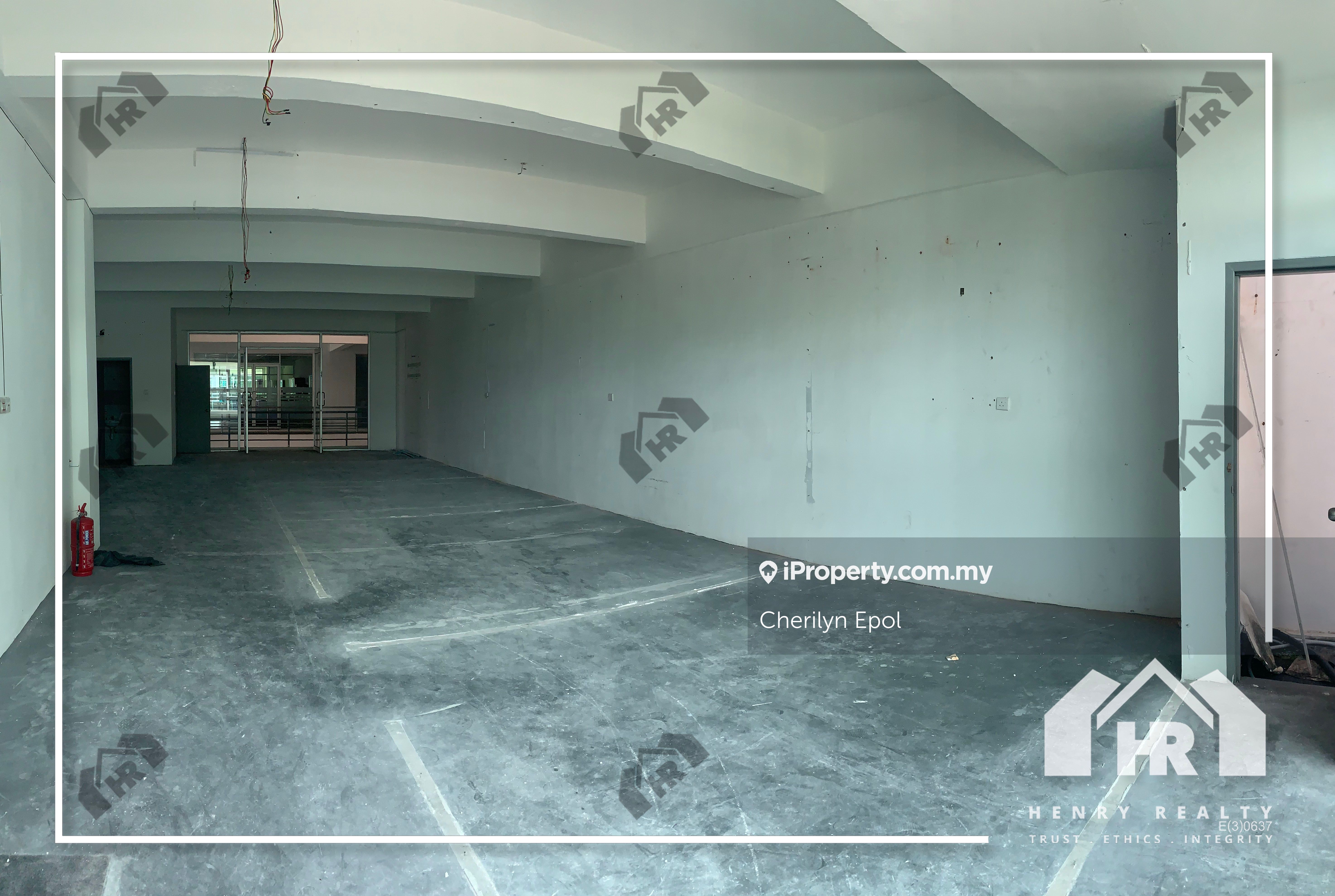 Suria Inanam Commercial Centre, Kota Kinabalu Intermediate Shop for ...