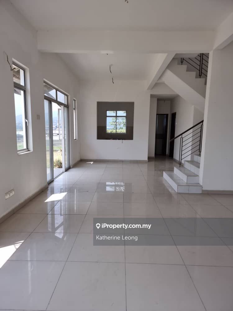 Kota Emerald , Rawang Corner lot 2-sty Terrace/Link House 3+1 bedrooms ...