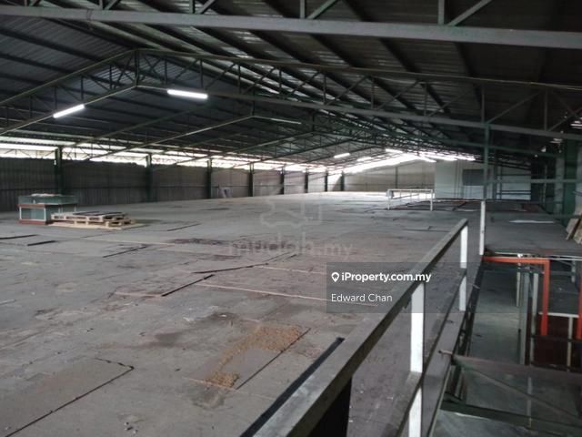 Batu 10 Warehouse factory Beside Cheras Highway, Cheras for rent ...