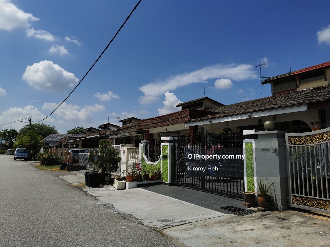 Taman Sri Serdang, Seri Kembangan 1.5-sty Terrace/Link House 5 bedrooms ...