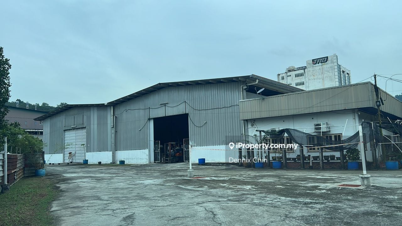 Kampung Desa Aman beside JRD Land , Desa Aman, Sungai Buloh for rent ...