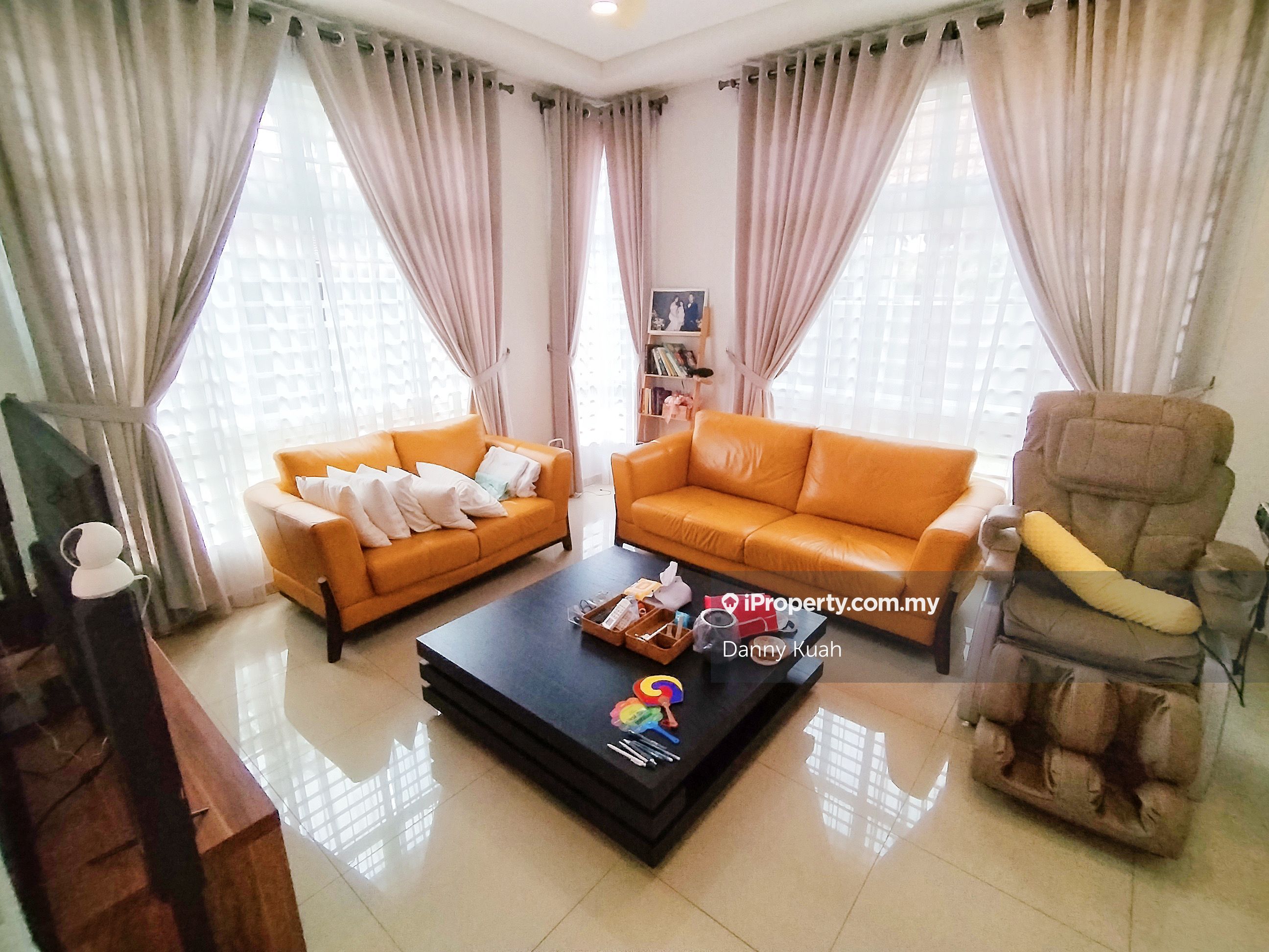 Taman Permatang Pasir, Ujong Pasir Intermediate Bungalow 4 bedrooms for ...
