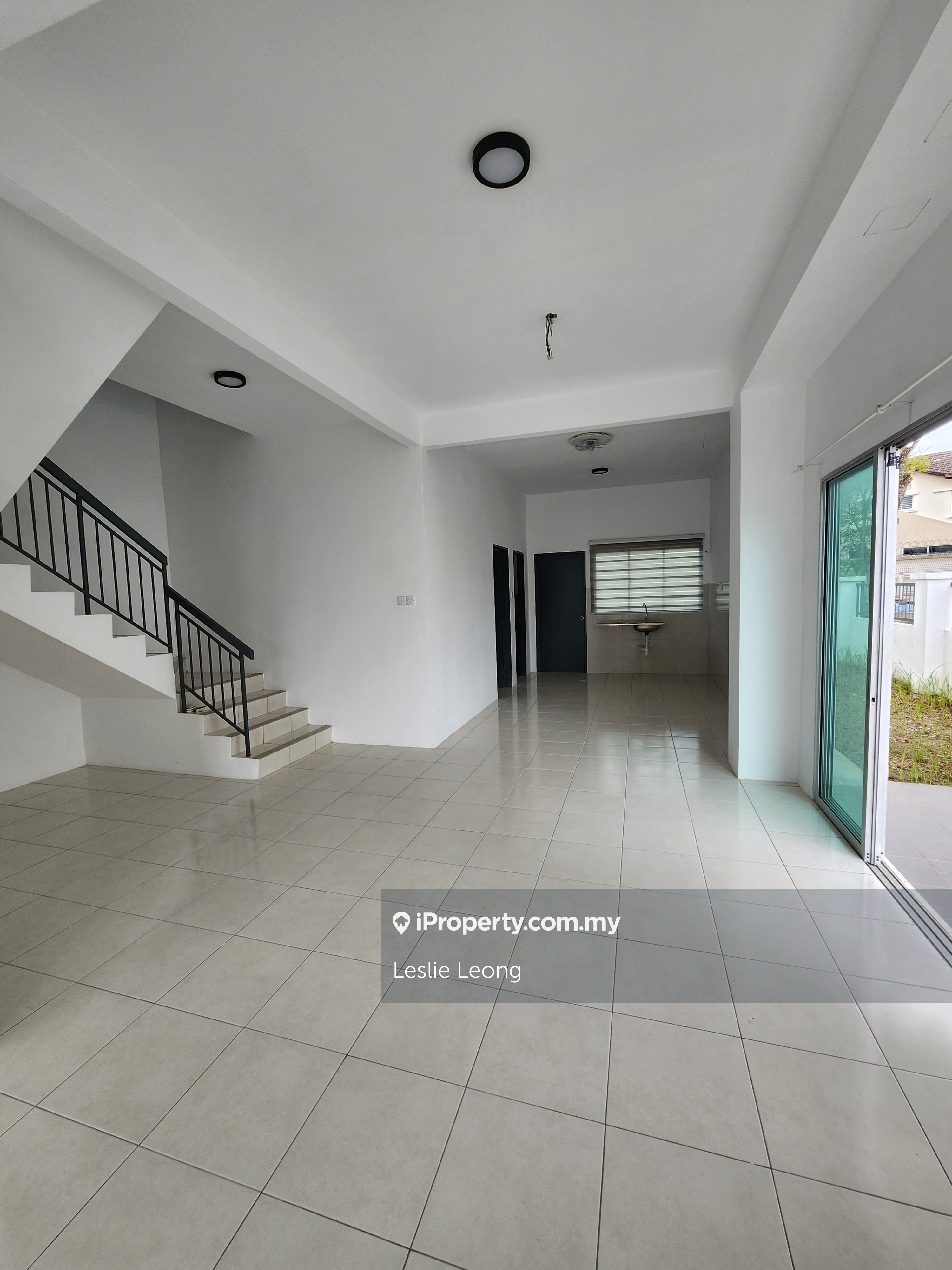 Endlot 2 storey Fasa 1 Taman Scientex Rawang, Rawang for sale - RM800000 | iProperty Malaysia