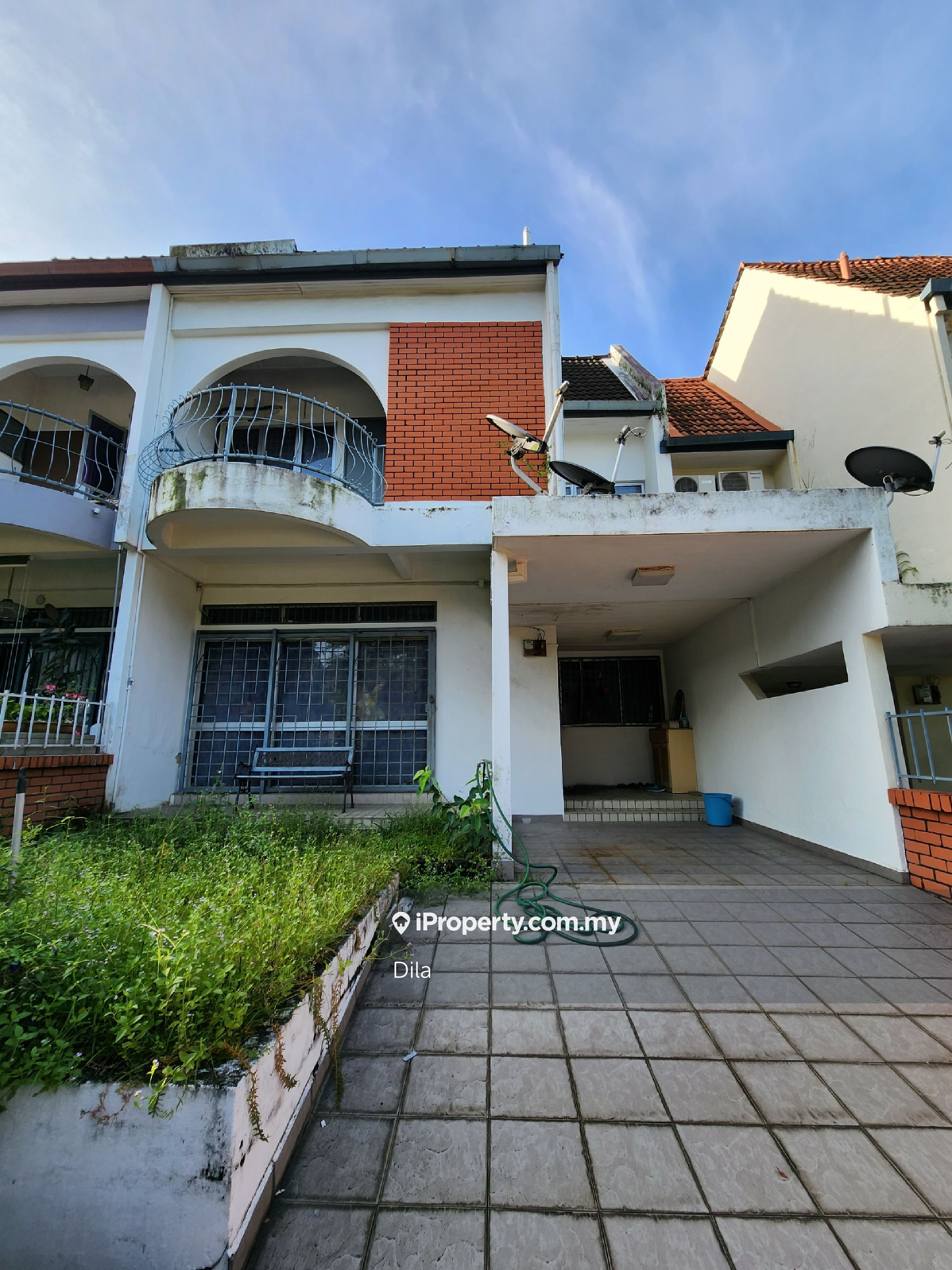 Jalan Athinahapan, Taman Tun Dr Ismail Intermediate 2-sty Terrace/Link ...