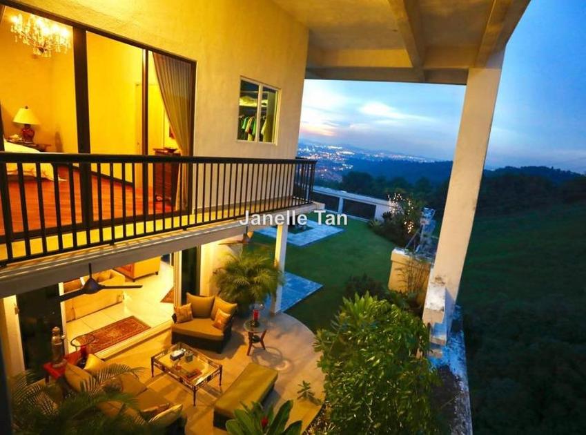 Condominium for sale at Armanee Terrace - RM 2,950,000 | iProperty Malaysia