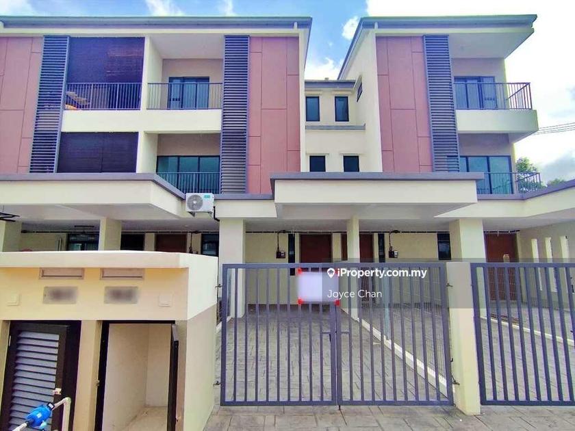 Townhouse for sale at Elegan Residensi, Puchong, Selangor, Puchong - RM ...