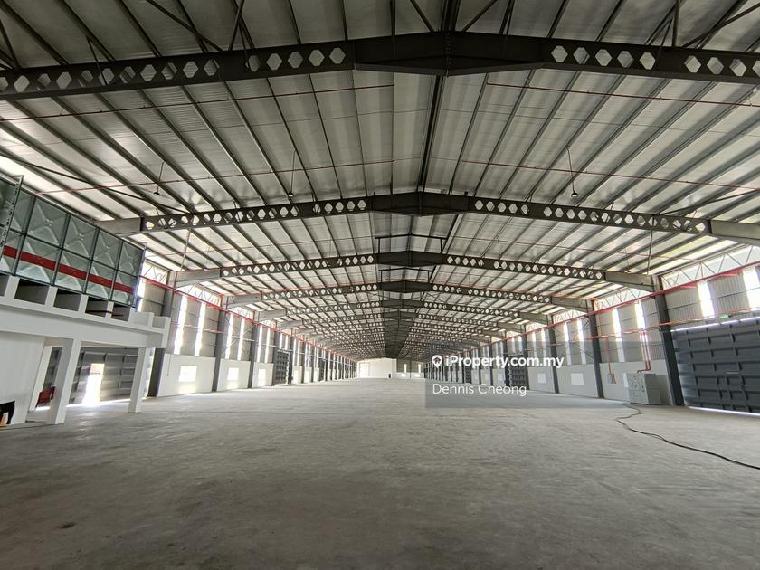 Warehouse for rent at Pandamaran Port Klang Cempaka Emas Industrial ...