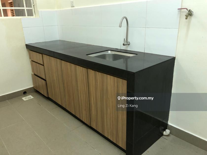 Serviced Residence for sale at Platinum Lake PV 21 - RM 310,000 ...