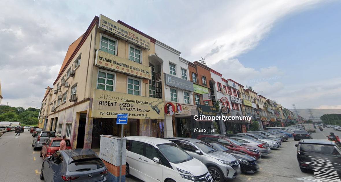 Shop for rent at Main road Frontage / Prime Location【 Ground Floor Shop ...