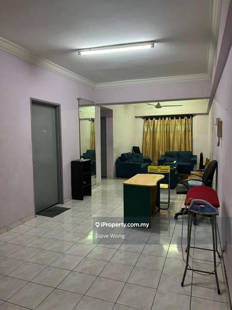 Condominium for sale at Menara KLH Puchong - RM 176,000 | iProperty ...