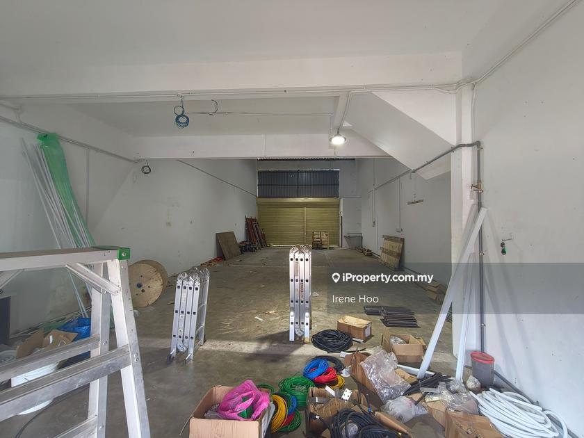 Warehouse for rent at Kawasan Perindustrian Semambu, Kuantan - RM 1,800 ...