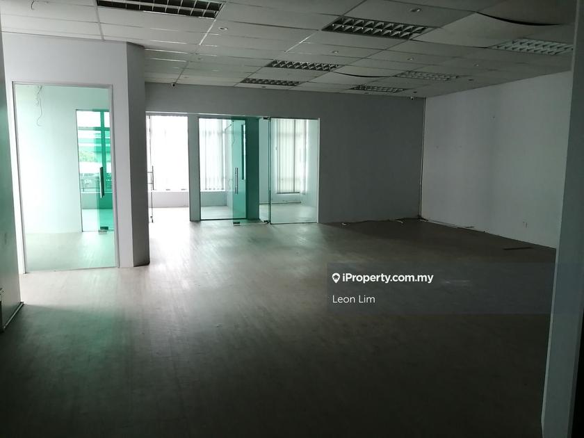 Shop for sale at Seksyen 33, Shah Alam - RM 2,250,000 | iProperty Malaysia