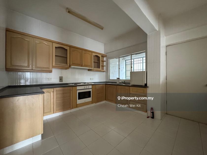 Condominium for sale at Bungaraya Condominium - RM 750,000 | iProperty ...
