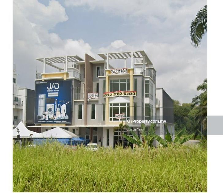 Warehouse for sale at Ijok Batu 8, Ijok - RM 2,430,000 | iProperty Malaysia